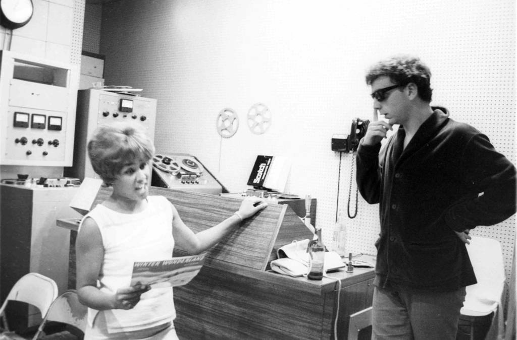 Wie Phil Spector seine „Wall of Sound“ errichtete — Rolling Stone