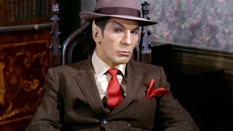 Hier erklärt Leonard Nimoy, wie der Vulkanier-Gruß entstand