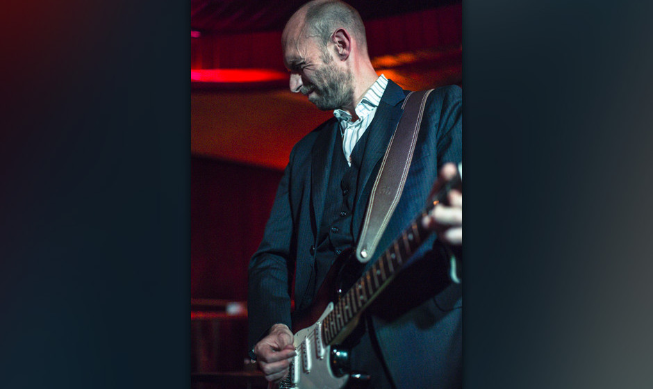 Video: Eric Pfeil geht mit dem kleinsten Tour-Bus Deutschlands auf Tour