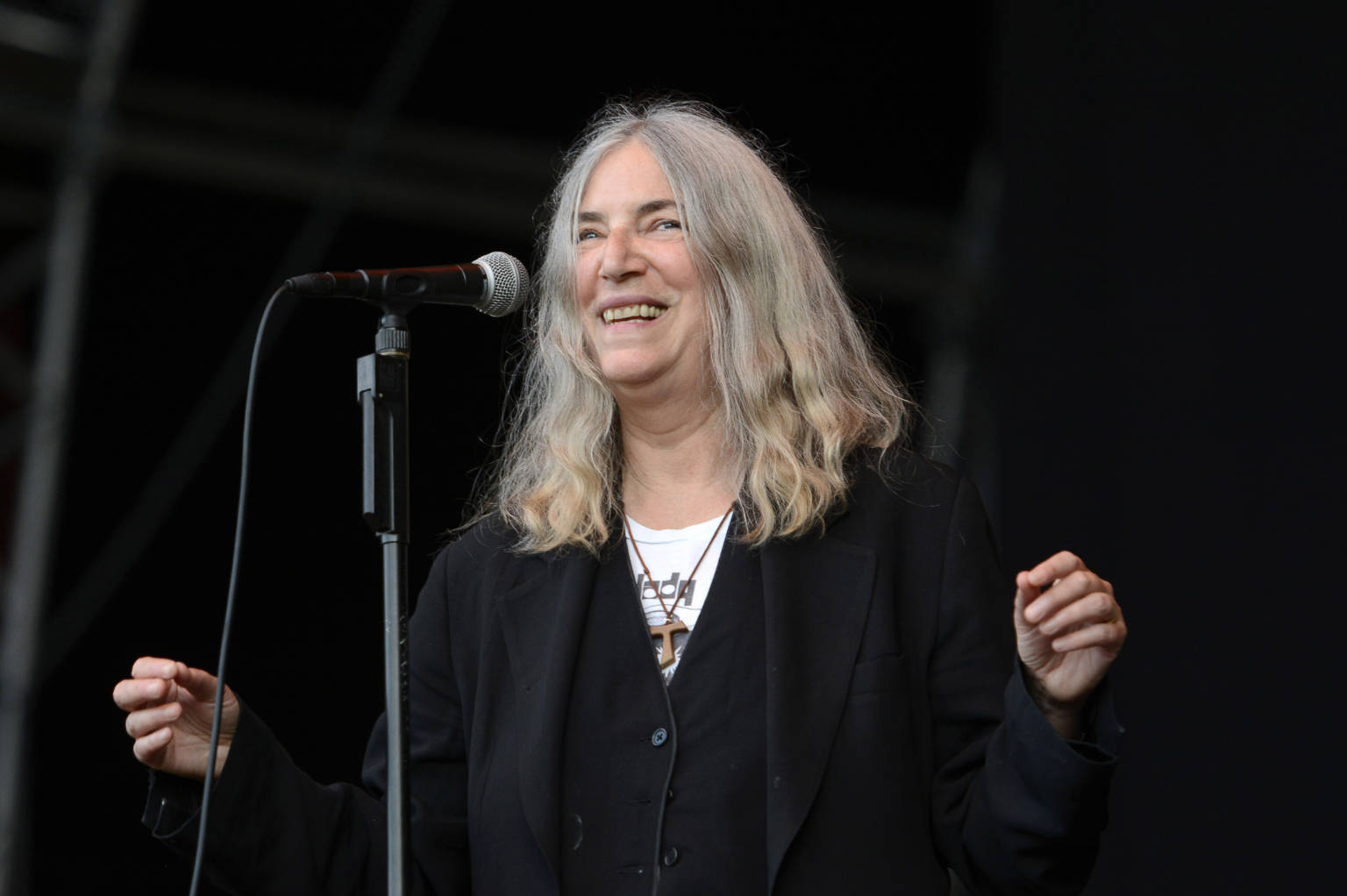 Patti Smith: Neues „People Have The Power“-Video mit Michael Stipe