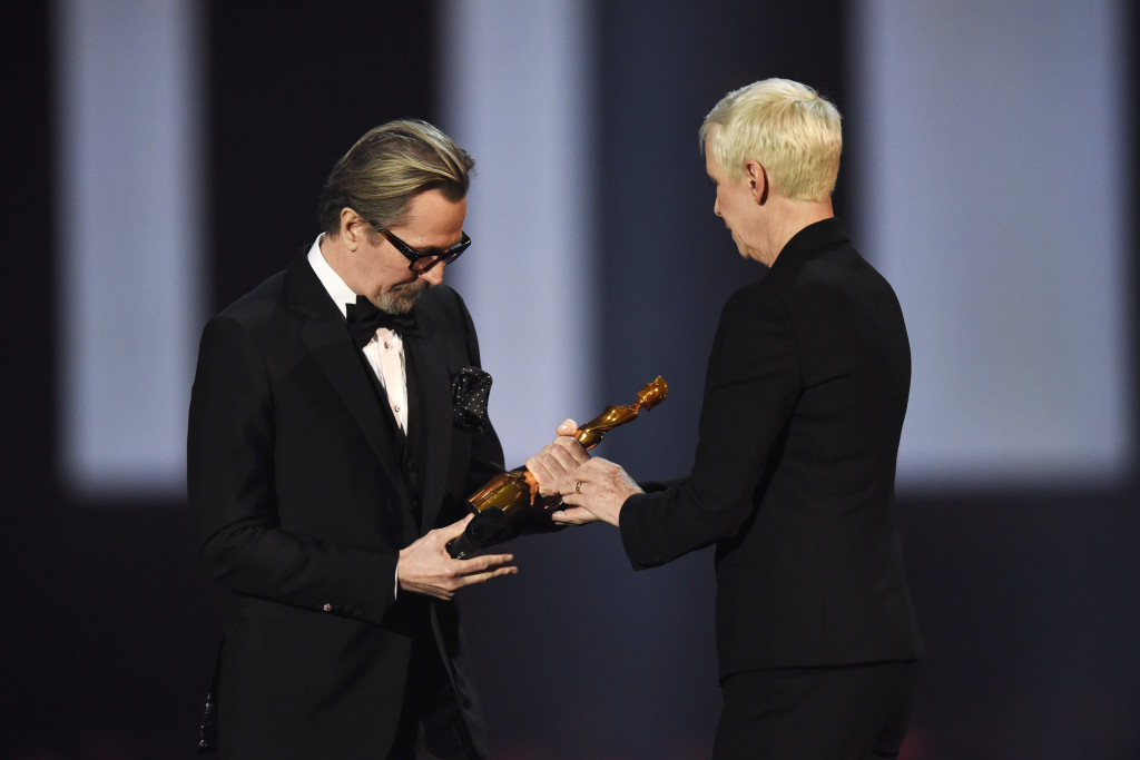 Brit Awards 2016 ehren David Bowie mit Icon Award