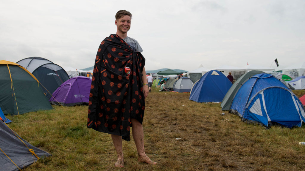 Rock am Ring 2016: Die besten Kostüme und Outfits der Fans— Rolling Stone