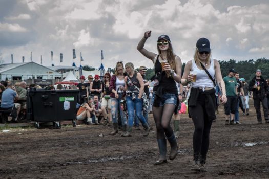 Bildergalerie: Der schlammige, sonnige Sonntag beim Hurricane Festival ...
