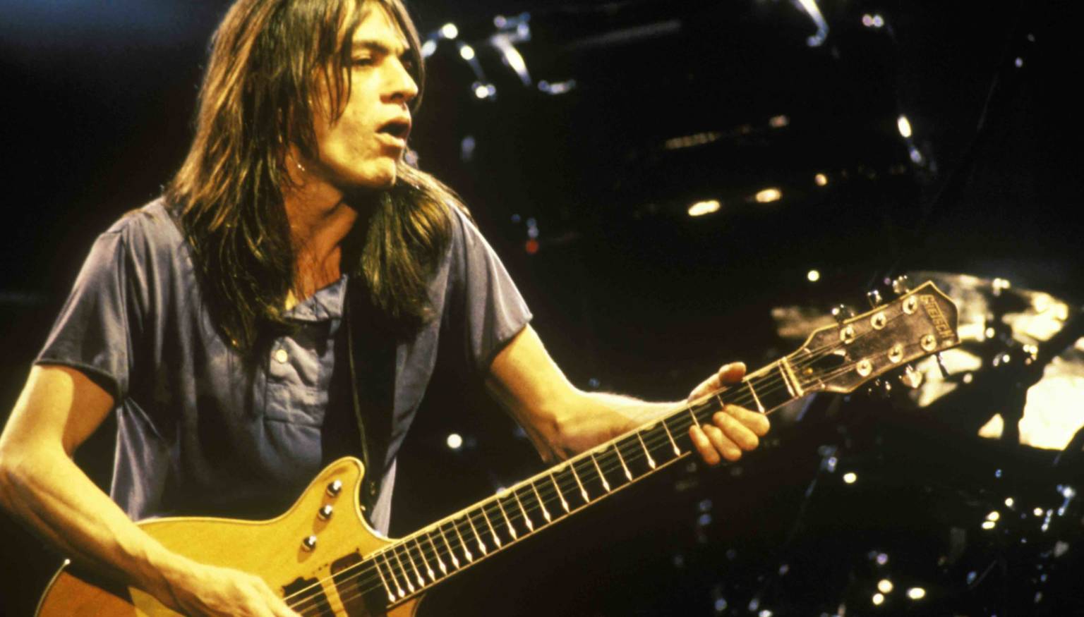 AC/DC: Neues Album fertig! Mit Brian Johnson und Riffs von Malcolm ...