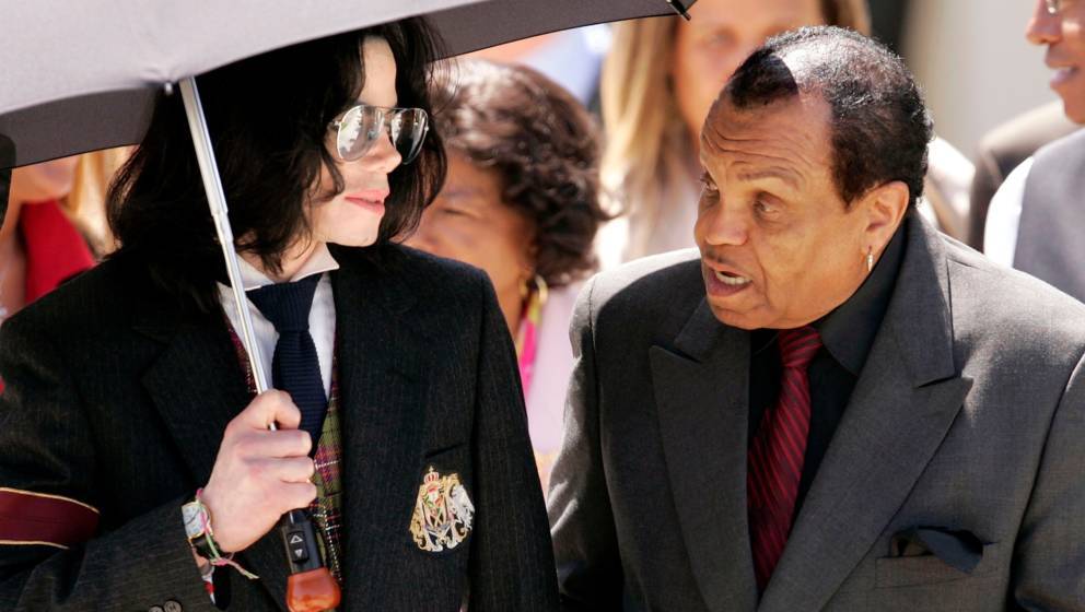 Wurde Michael Jackson von seinem Vater chemisch kastriert?