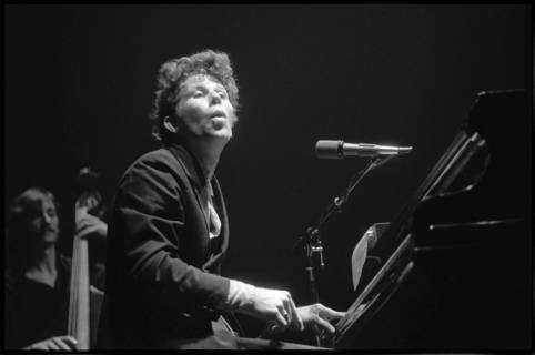 Tom Waits & Massive Attack: „Boots on the Ground“