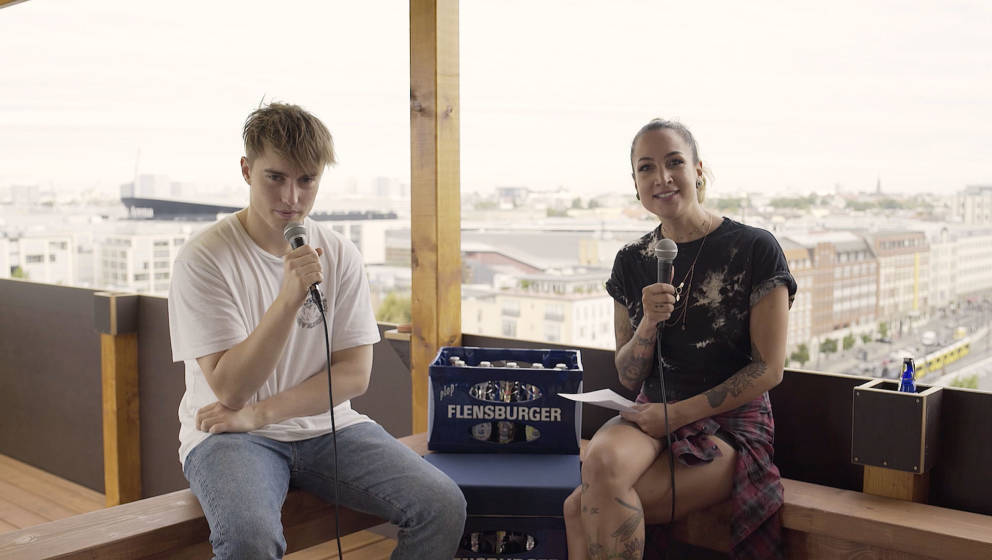 Sam Fender im Video-Interview über seine Jugend und die Liebe zur Musik ...