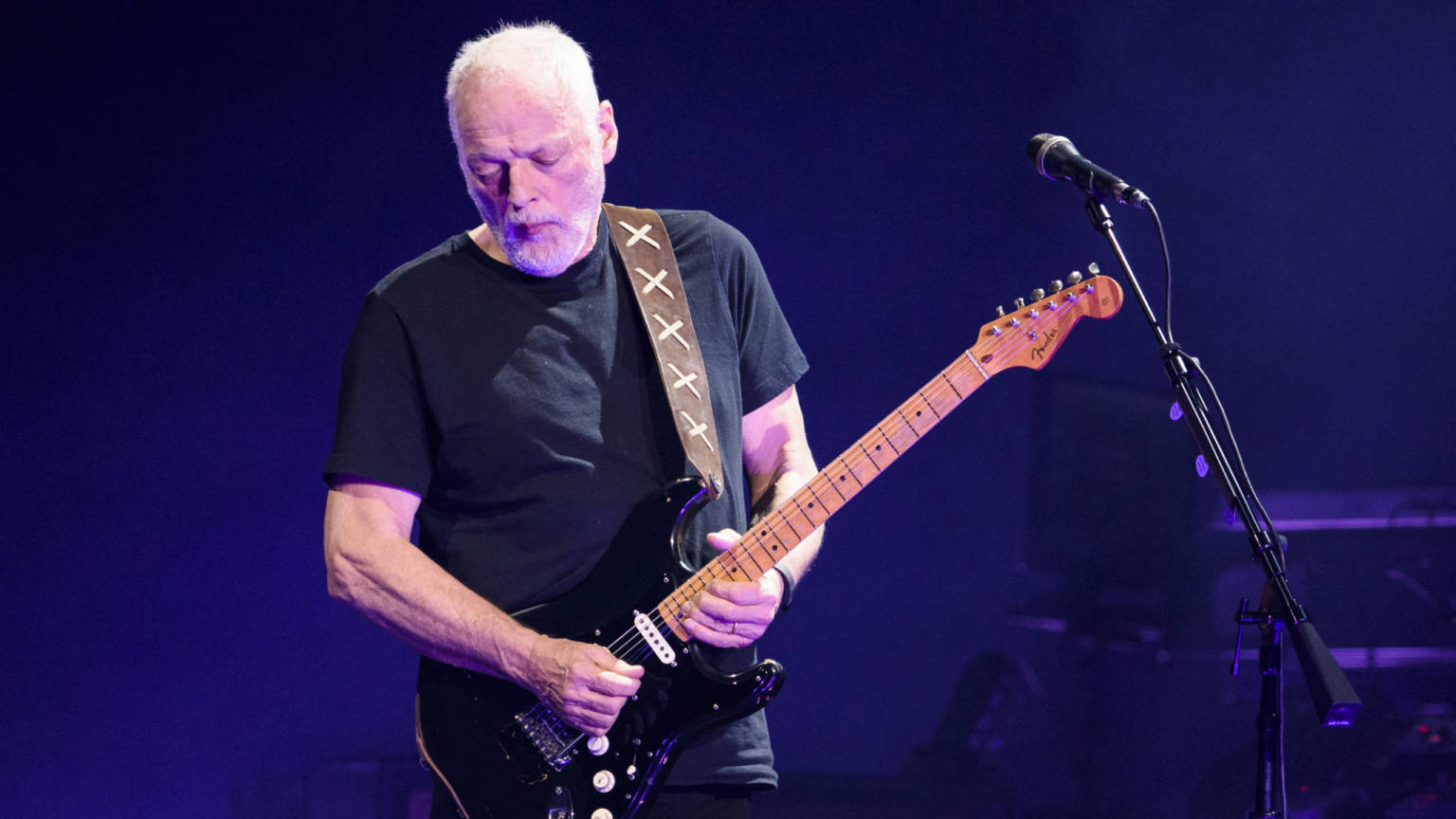 Pink Floyd: David Gilmour covert Syd Barrett in Heimquarantäne— Rolling ...