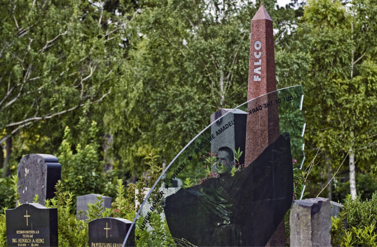 Falco: So starb Österreichs größter Popstar aller Zeiten — Rolling Stone