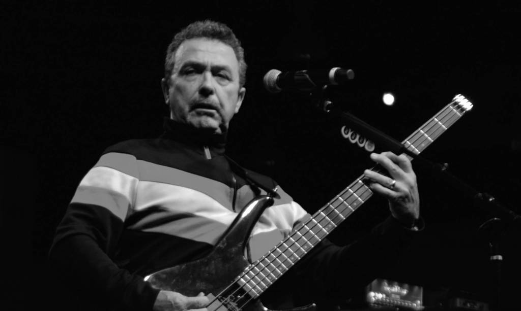 The Outfield: Sänger Tony Lewis gestorben— Rolling Stone