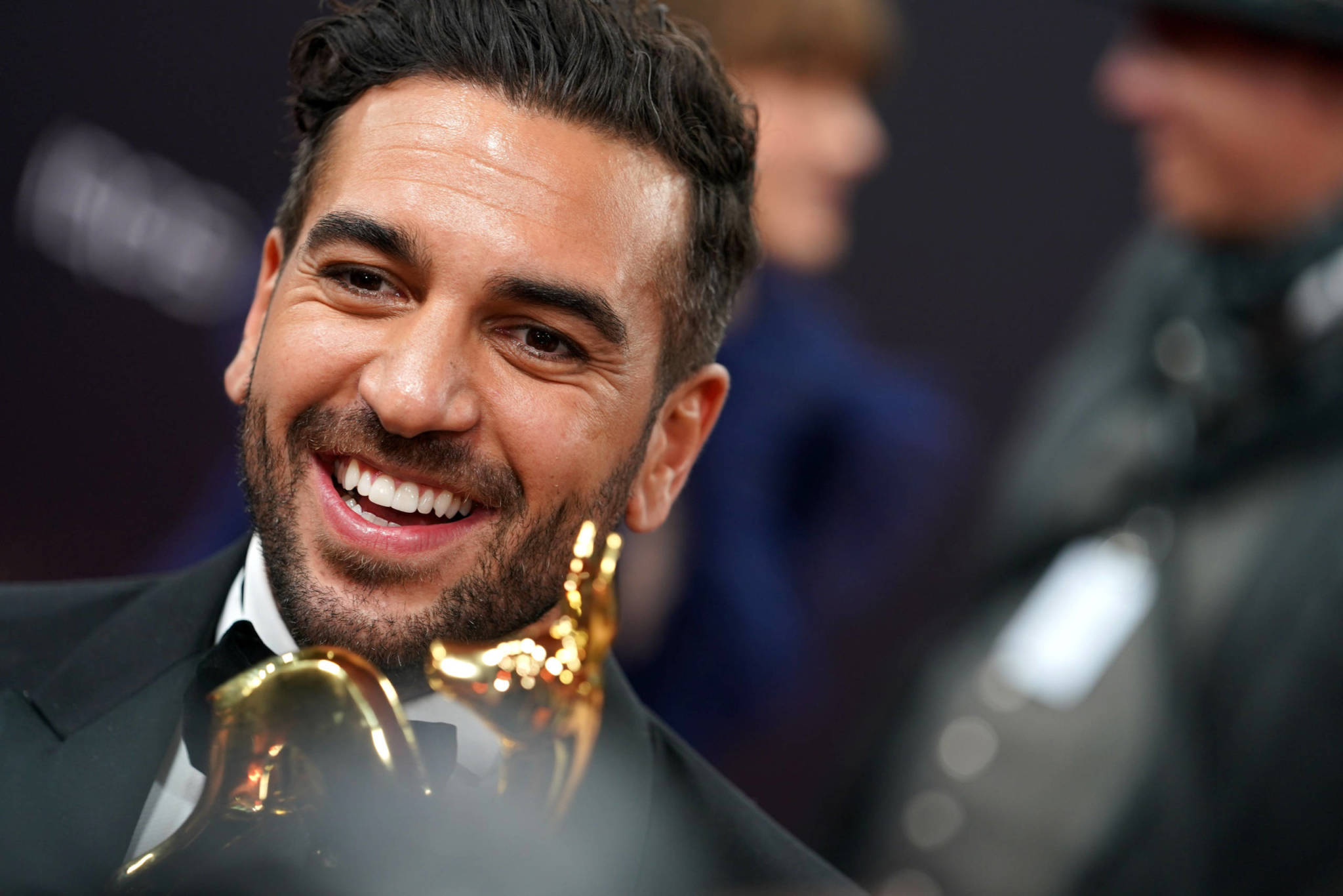 Rapper Massiv kritisiert Elyas M'Barek wegen „Stoppt Antisemitismus ...