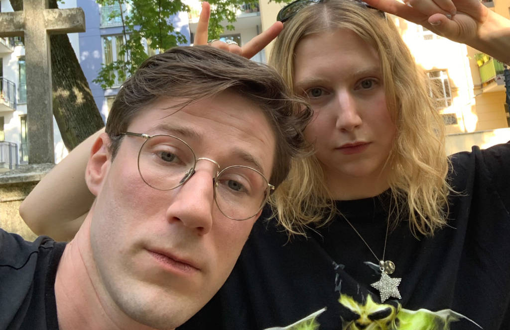 Ilona Hartmann & Sam Vance-Law feiern die Beatles— Rolling Stone