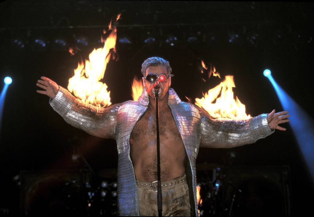„Ich hasse Kinder“: Till Lindemann gibt den Schockrocker in Tel Aviv ...