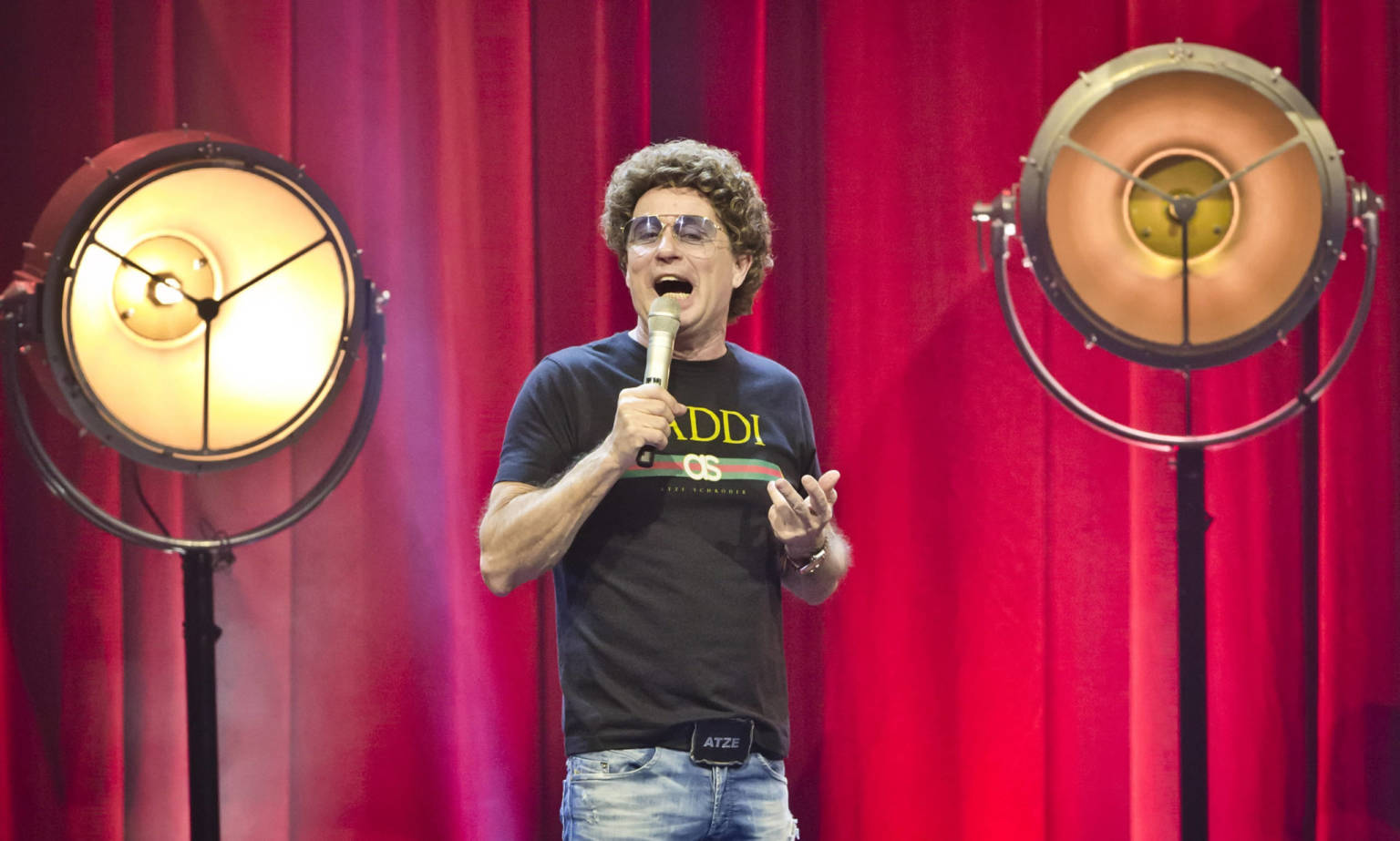 Atze Schröder enthüllt die düstere Geschichte seiner Familie — Rolling ...