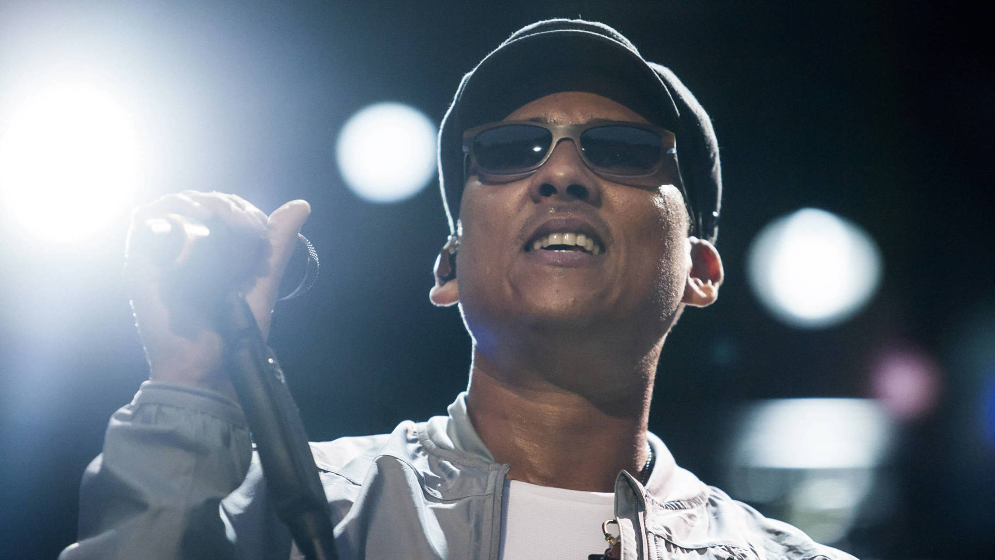 Kono koi ni kizuite ep 1 we went up the room, information