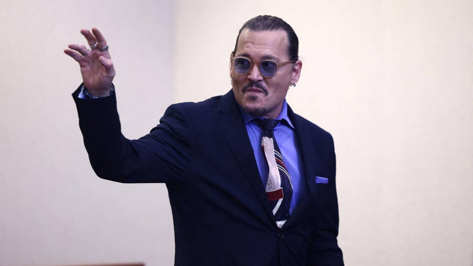 Johnny Depp vs. Hollywood: „Haben mich in die Tonne geworfen!“