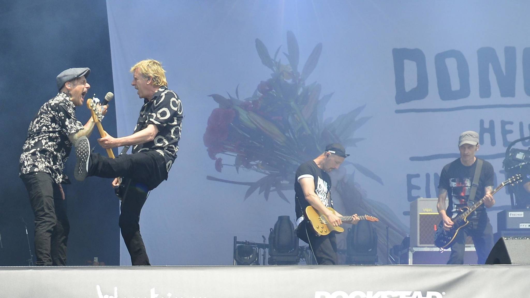 „Rock am Ring 2022“ am Freitag: Live-Fotos von Die Toten Hosen, Green ...