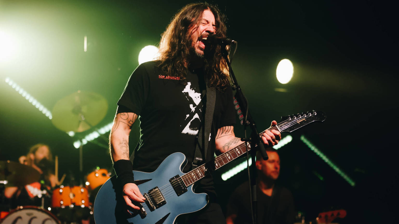 „Fehlerfreie“ Taylor Swift antwortet auf den Live-Diss von Dave Grohl ...