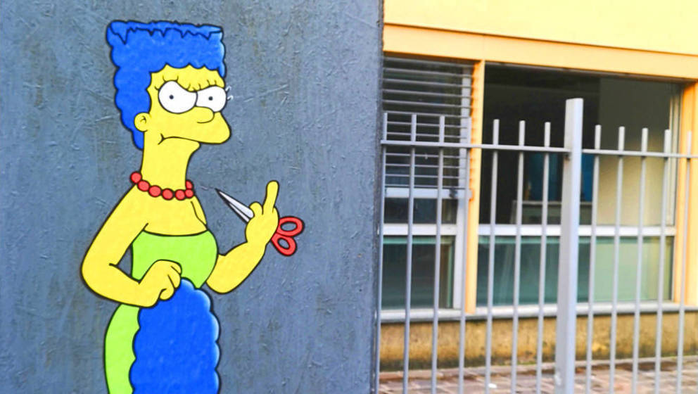 Marge Simpson schneidet sich die Haare ab: Solidarität mit den ...