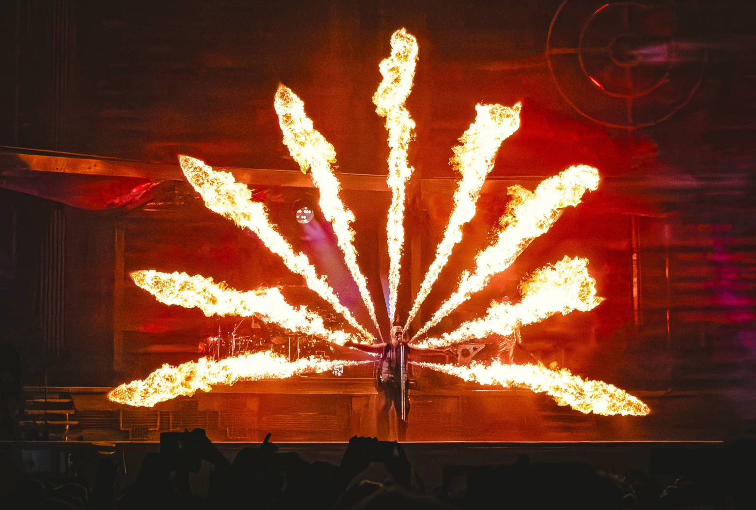 Rammstein: Spektakuläre Bilder ihrer Tour 2023— Rolling Stone