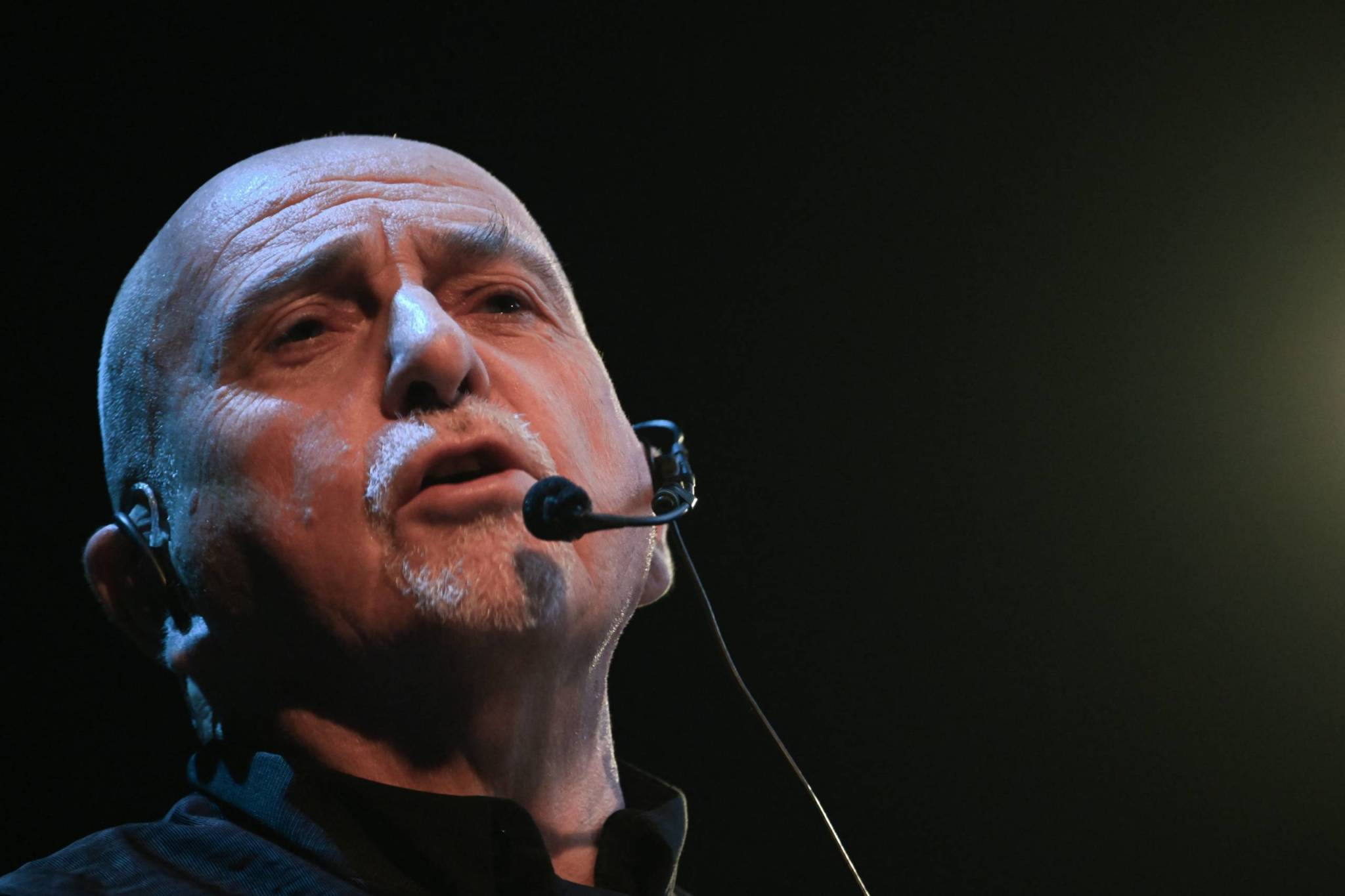 Peter Gabriel: Neuer Song „A Hard Lesson“ aus „o/i“