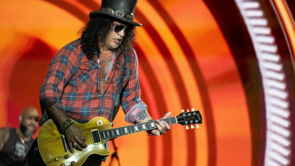 Guns N' Roses: Slash verrät, bei welchem Horrorfilm er sich fast in die ...