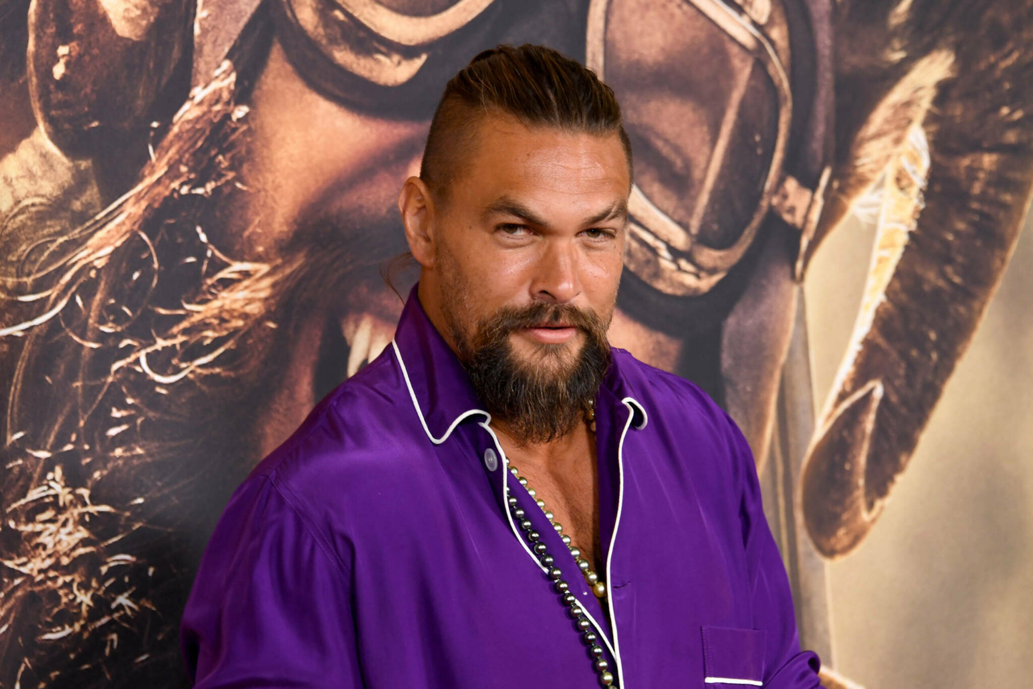 Jason Momoa feiert beim Pantera-Set im Moshpit (Video)— Rolling Stone