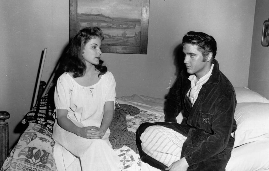 Behind The Scenes: Selten gezeigte Set-Bilder von Elvis Presley ...