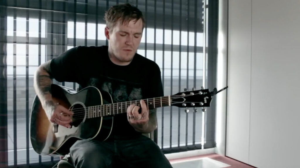 Exklusiver Clip: Clara Lösel live aus Berlin –„Mein Elefant“ — Rolling ...