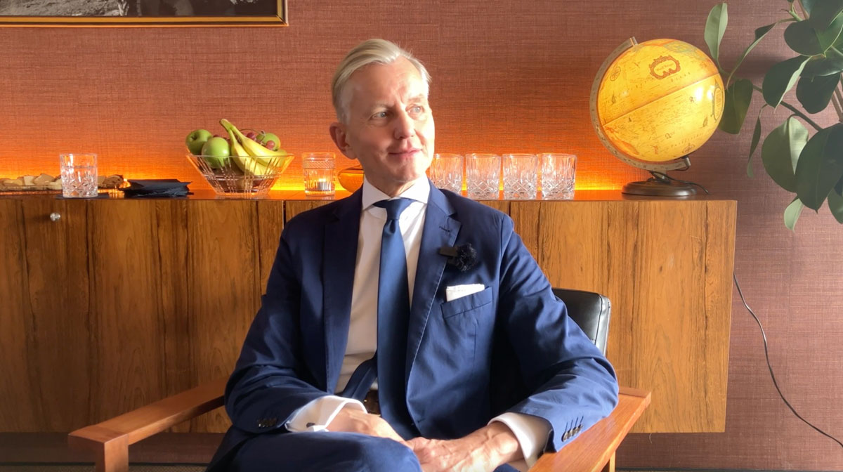 Max Raabe über das Liederschreiben, den „Babylon-Berlin“-Titelsong und ...