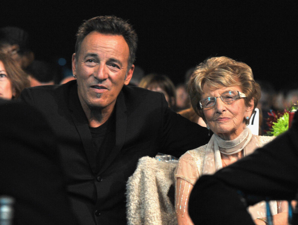 Bruce Springsteen nimmt Abschied von seiner Mutter Adele— Rolling Stone