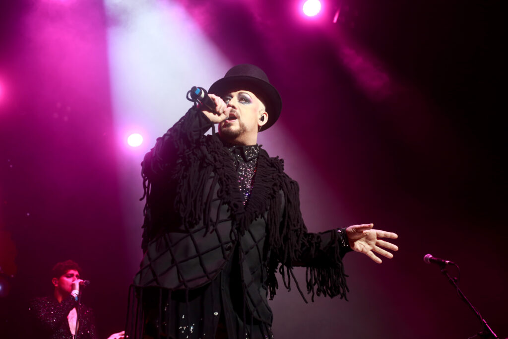 Boy George über Cover-Ähnlichkeiten mit Kylie Minogue: „Ich recycle ...