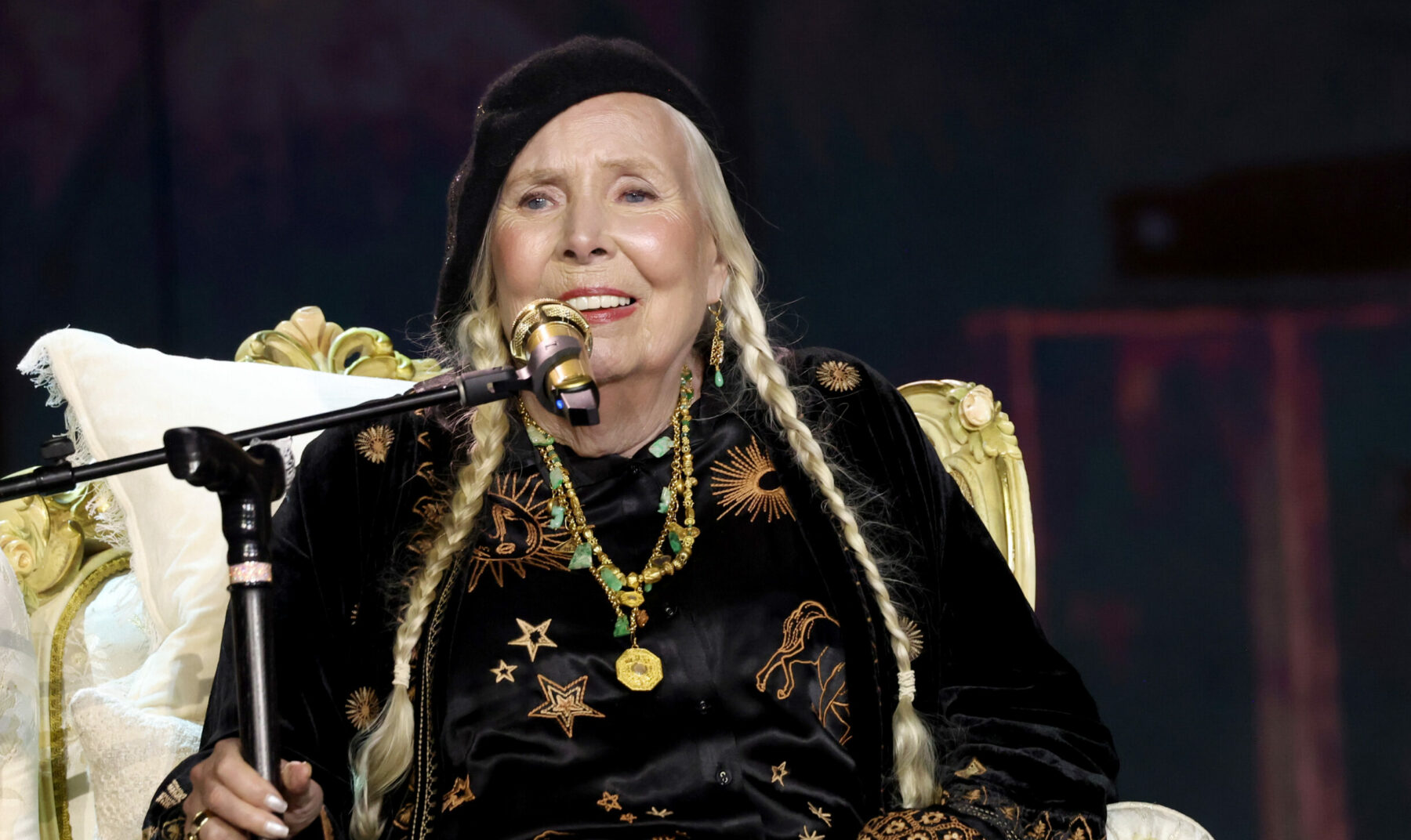 Grammys 2024: Joni Mitchell rührt selbst Jaz Z zu Tränen