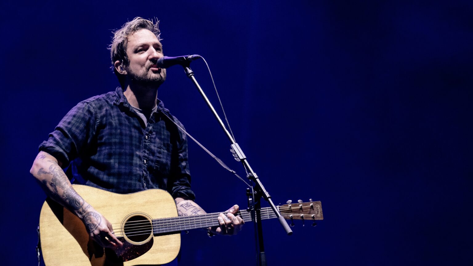 Frank Turner bricht den Weltrekord für die meisten Konzerte in 24 ...