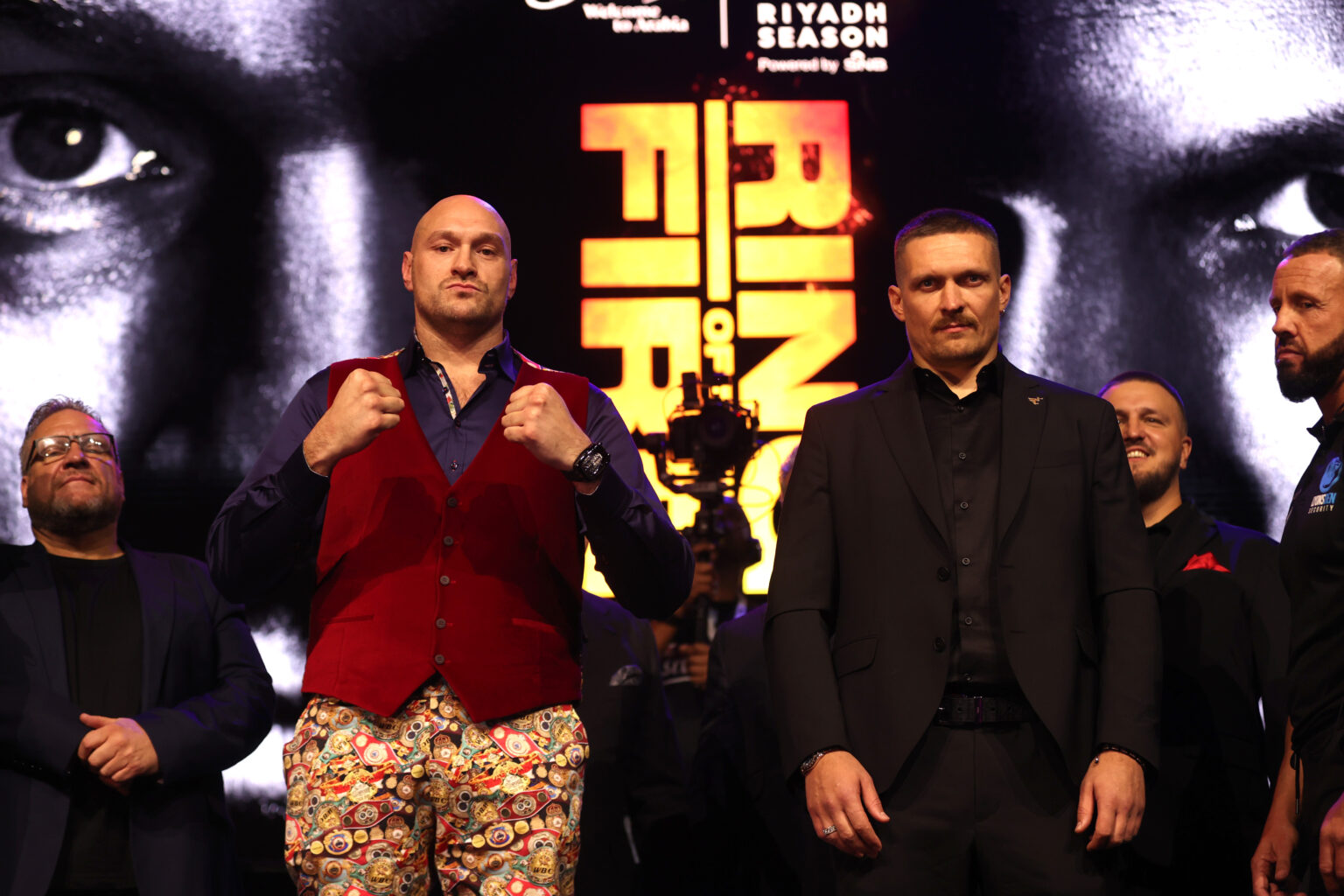 Fury vs. Usyk im „Ring of Fire“: So sehen Sie den Jahrhundert-Boxkampf