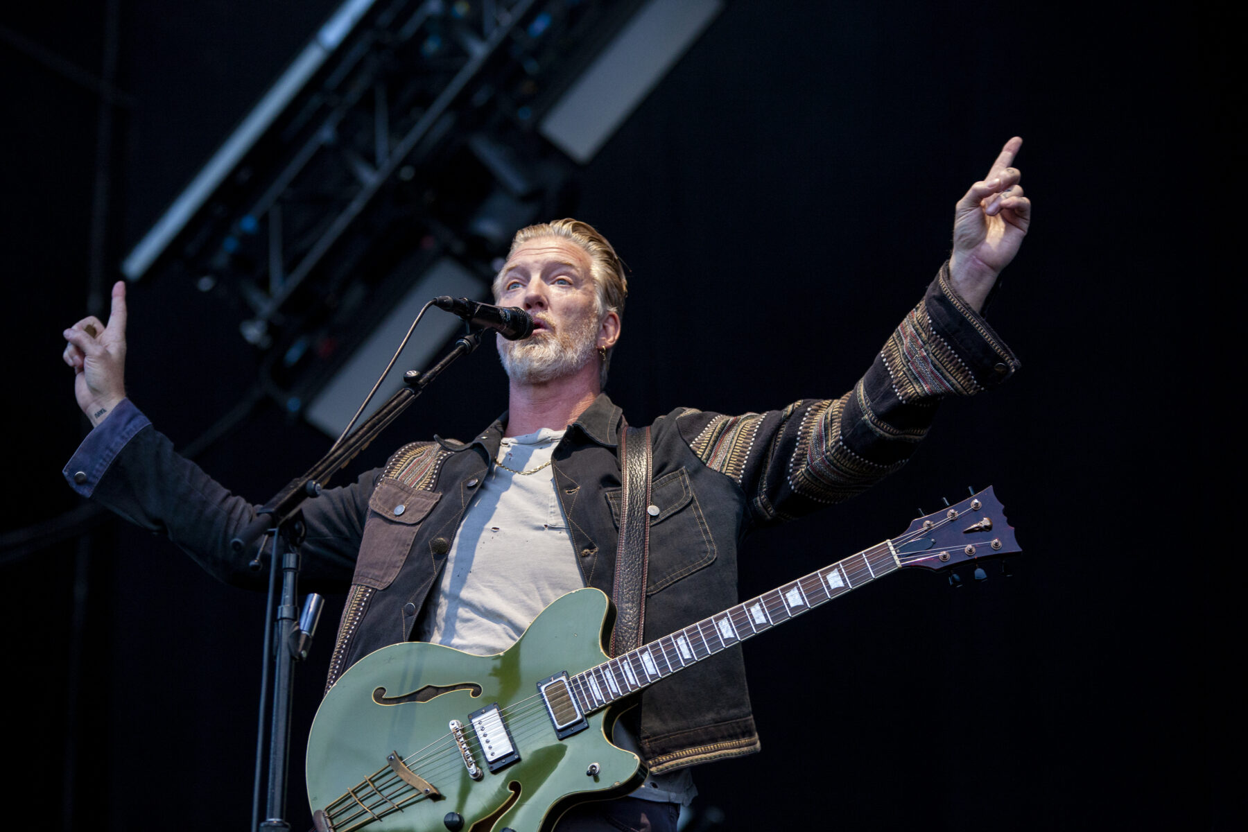 Josh Homme hat Krebs besiegt: Neues Interview enthüllt Details— Rolling ...