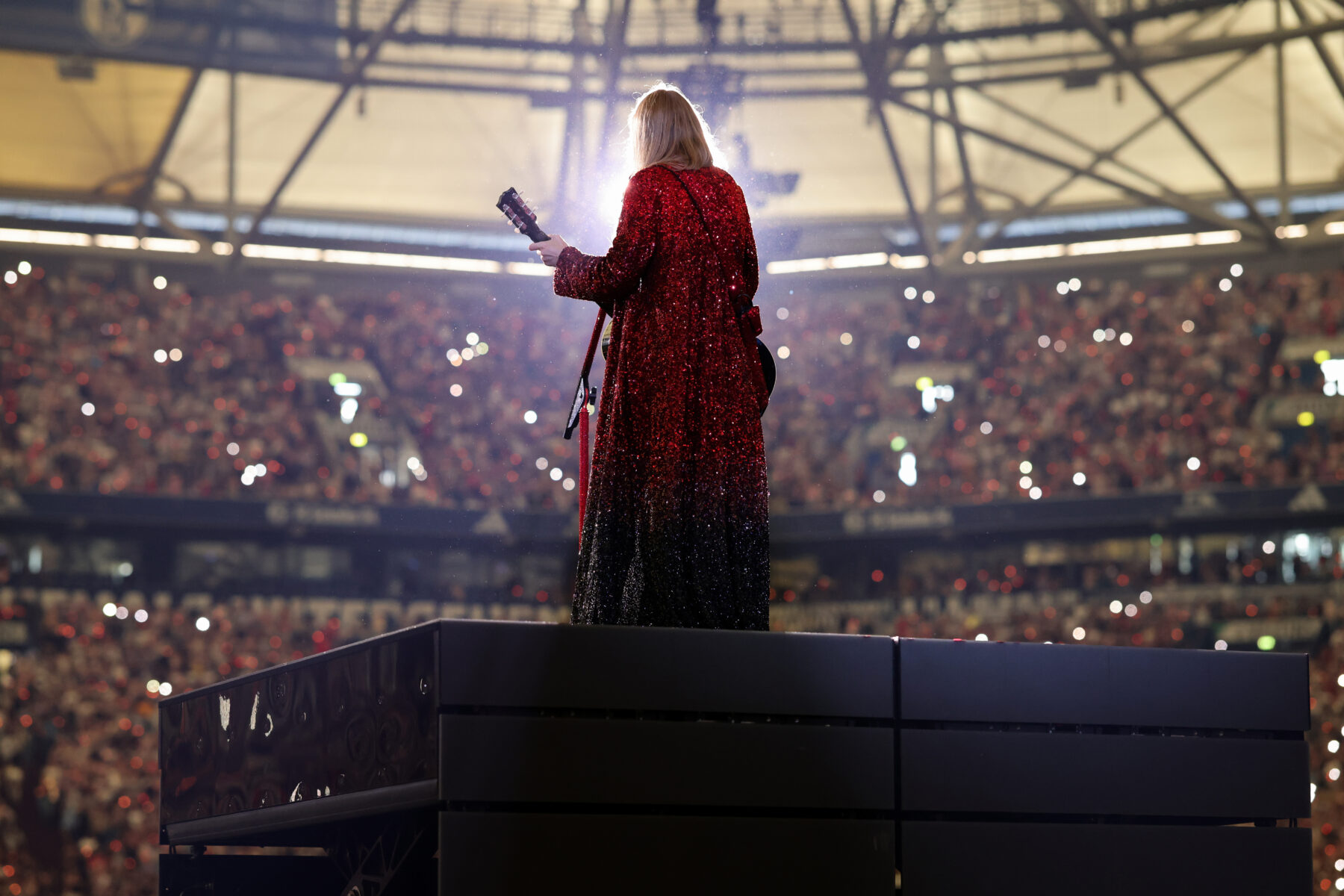 Comeback: Taylor Swift zurück auf Platz eins der Album-Charts— Rolling ...