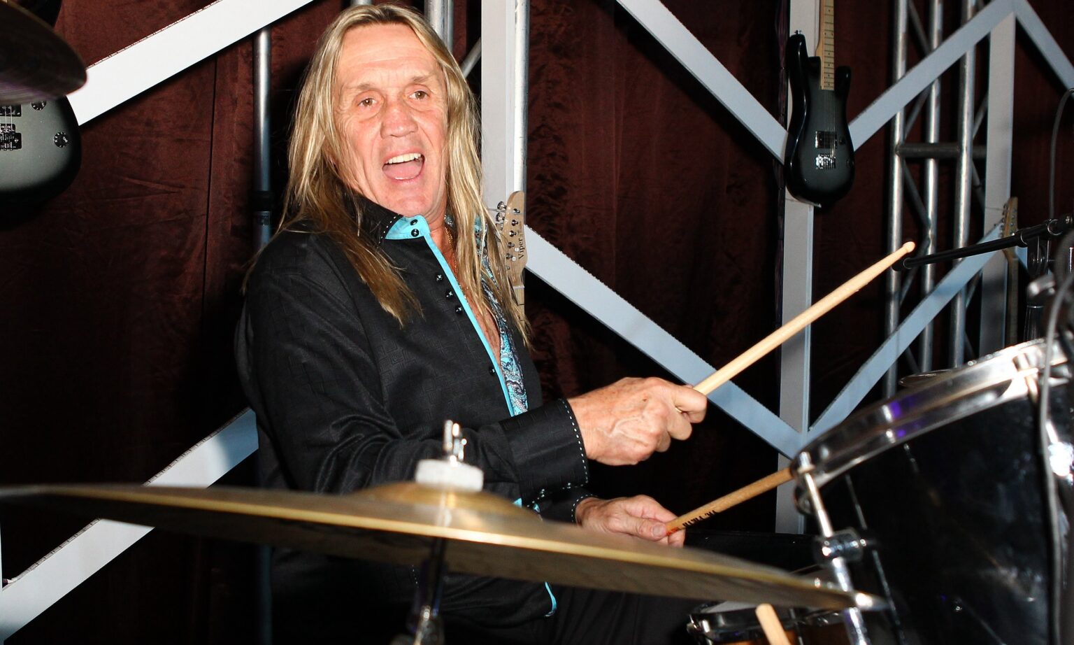 Iron Maiden verändern Songs für Drummer Nicko McBrain