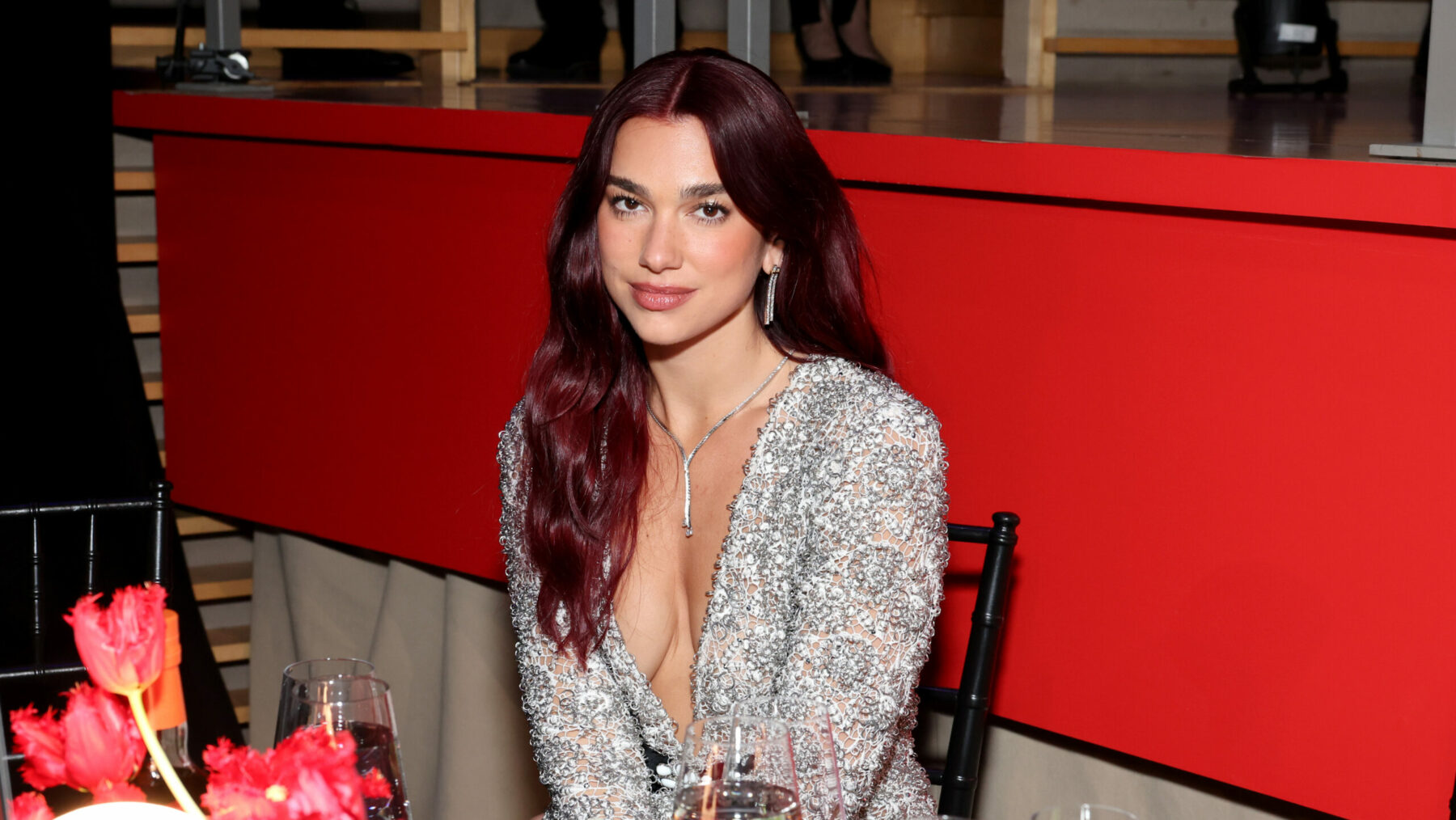 Dua Lipa heiratet Callum Turner in London