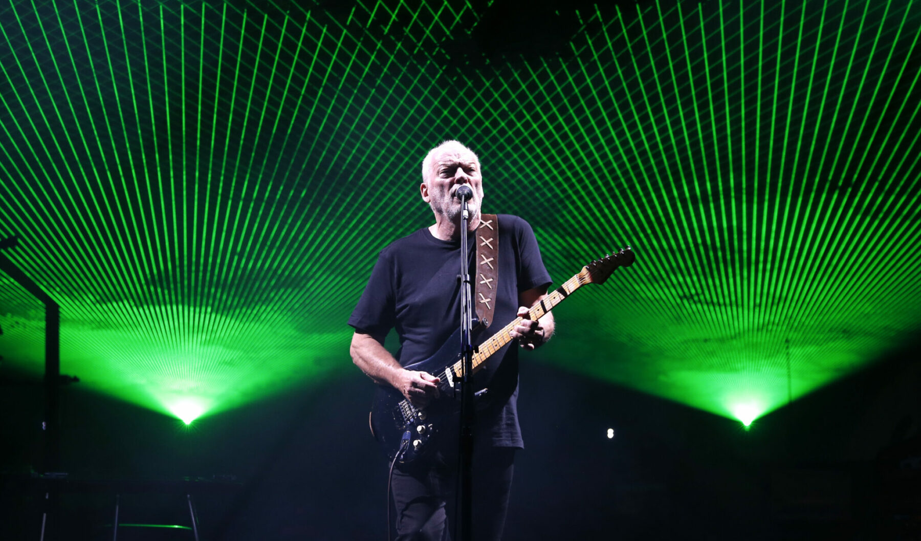 David Gilmour: Platz 1 der deutschen Albumcharts mit „Luck And Strange ...