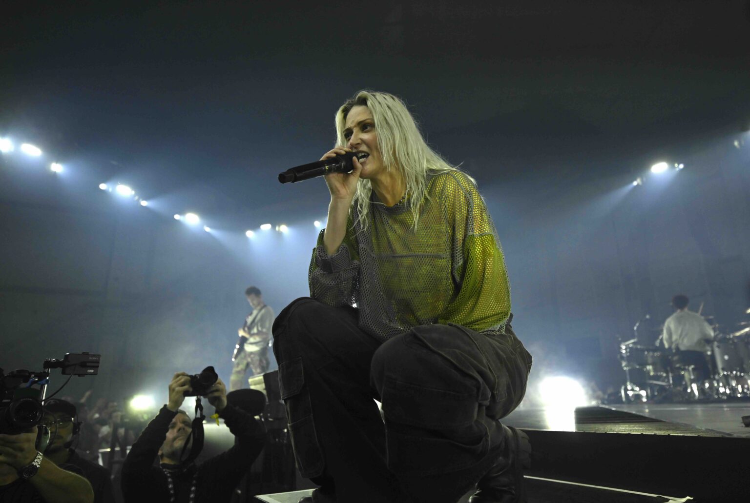 Linkin Park: Emily Armstrong in Siegerpose gegen die Hater — Rolling Stone