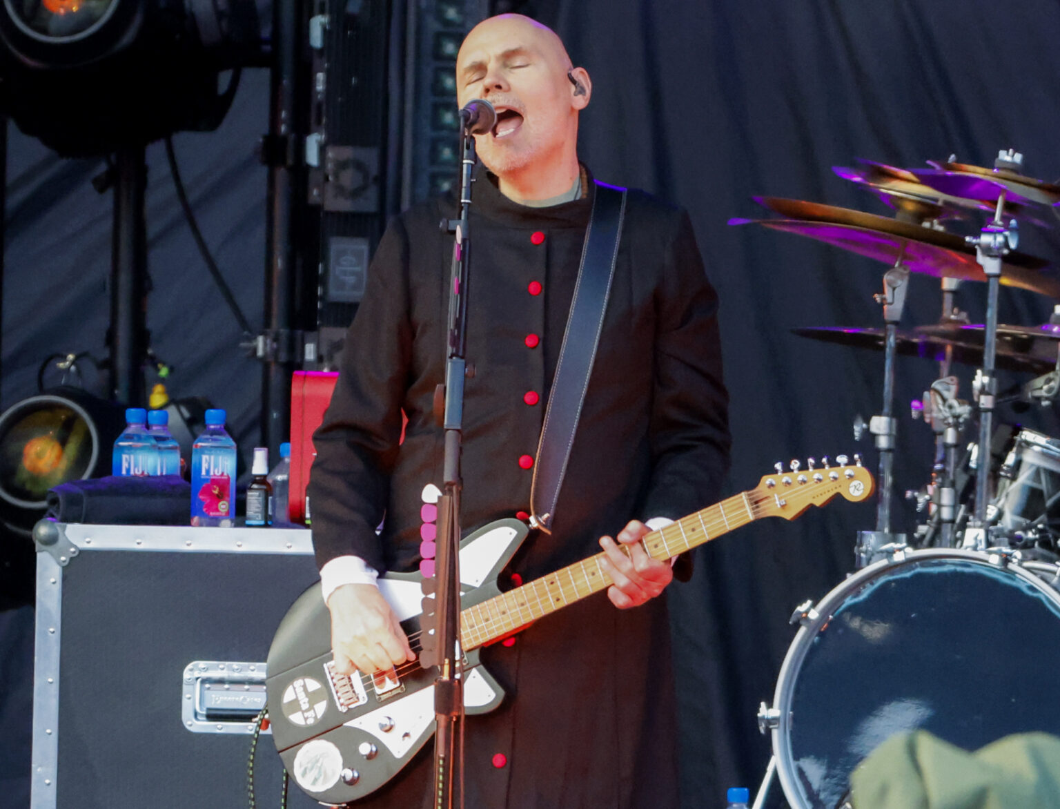 Smashing Pumpkins: Neues Album „Aghori Mhori Mei“ kommt im August ...