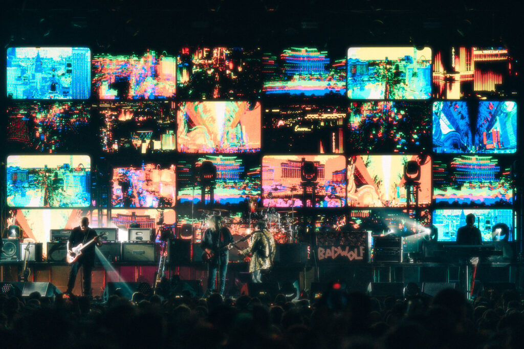 The Cure kündigen neue Troxy-Überraschungen an — Rolling Stone