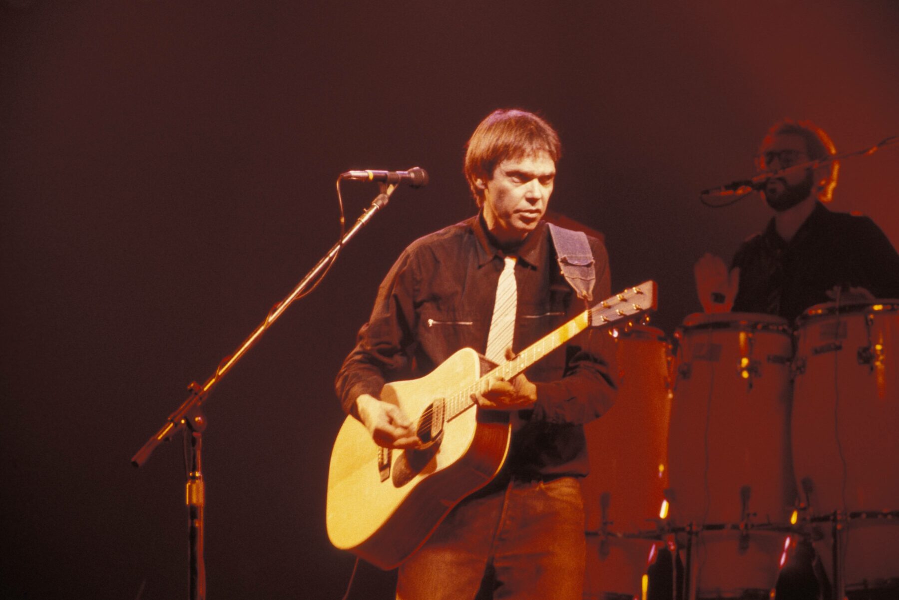 Neil Young: „Rockin' in the Free World“ mit Joan Baez & Maggie Rogers