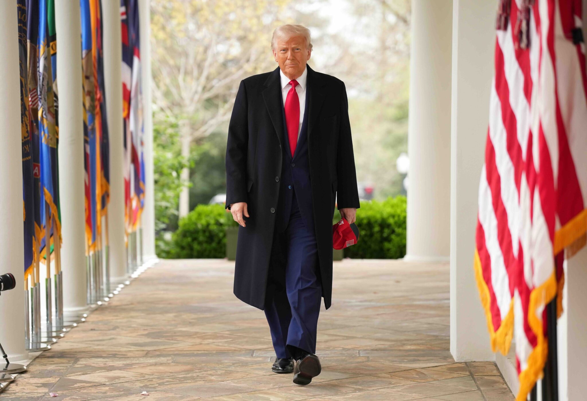 Streit eskaliert: Trump und sein Team deuten Rache an Musk an — Rolling ...