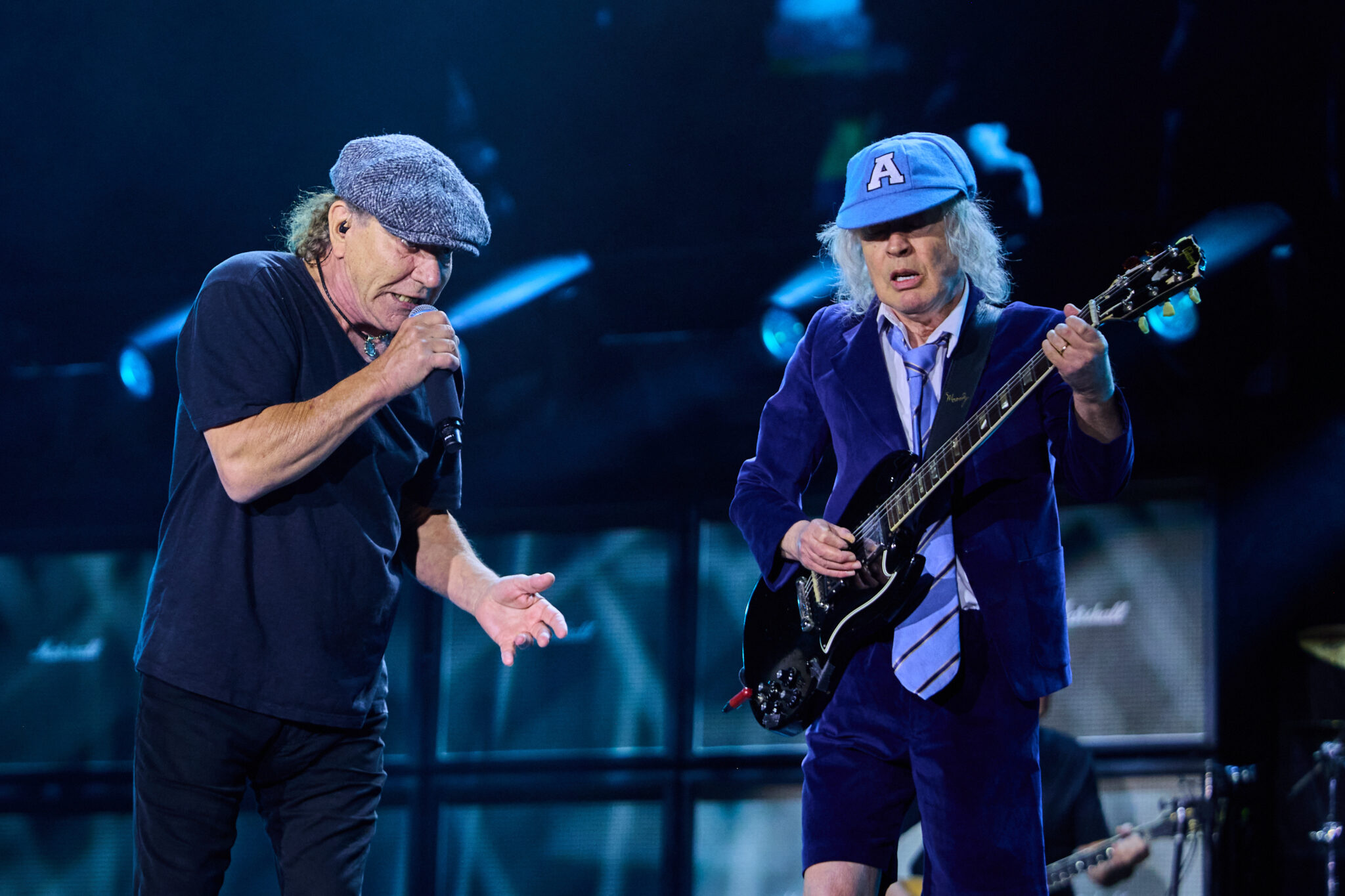 AC/DC: Deshalb wurde Drummer Phil Rudd wieder in die Band aufgenommen ...