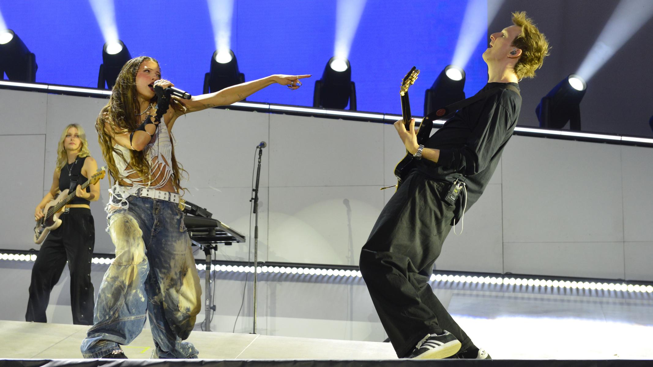 Nina Chuba in der Wuhlheide: Fotos, Setlist, Videos vom Power-Konzert ...