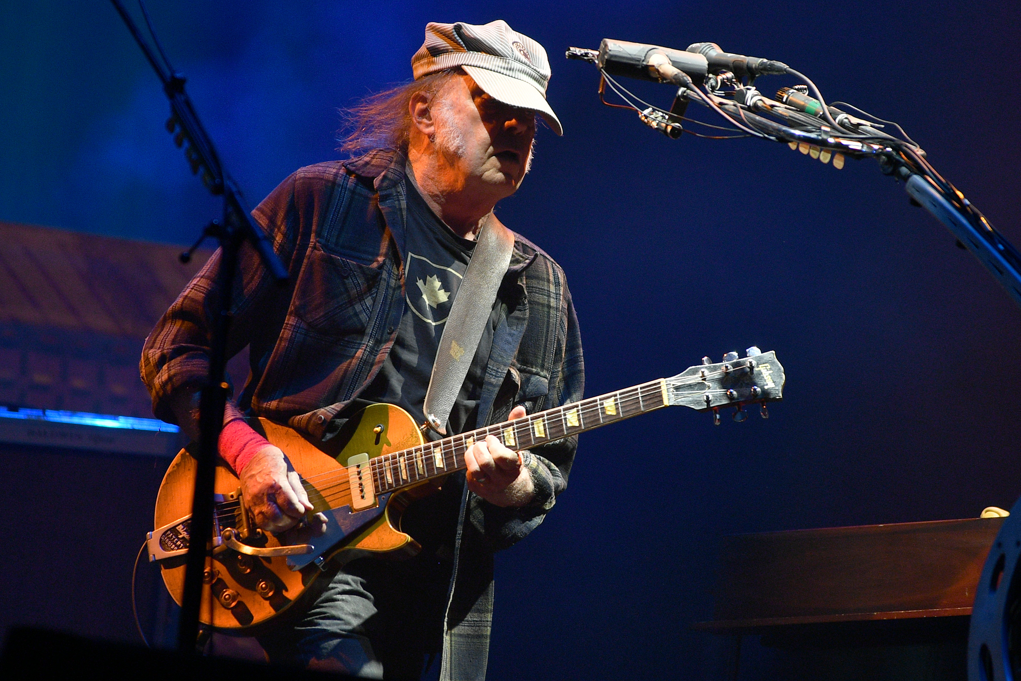 Review Neil Young Harvest Moon Rolling Stone