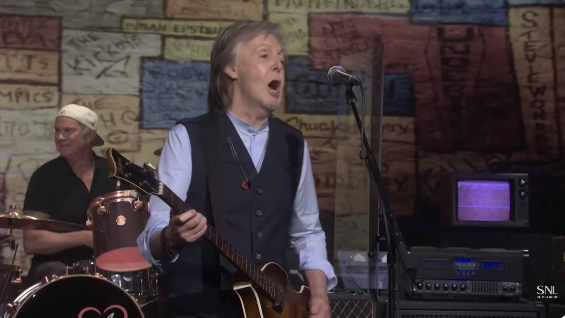 Paul McCartney spielt Beatles-Klassiker bei „SNL“-Bonusauftritt